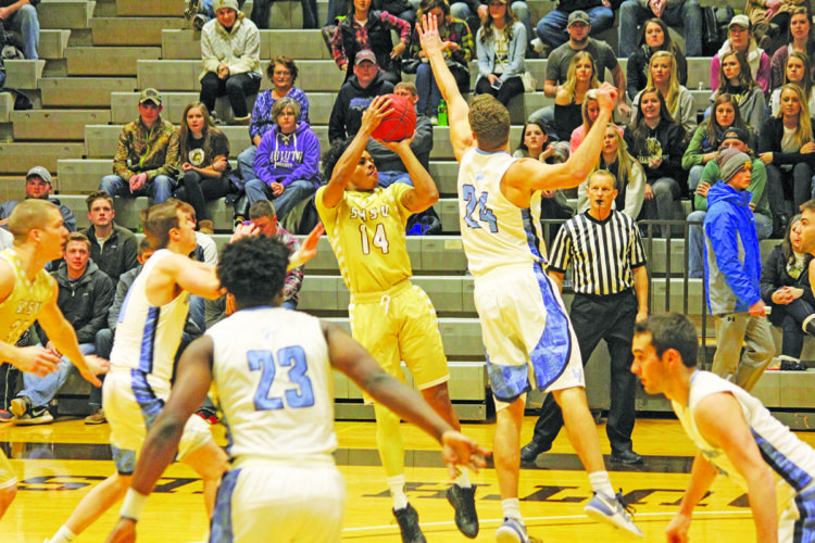 SMSU MEN’S BASKETBALL: Peacocks snap Mustangs’ win streak with buzzer ...
